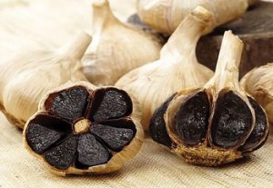 Cách làm tỏi đen chữa bệnh ngay tại nhà - Mật Ong Sơn La